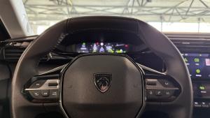 Melns Peugeot 308 2024 Rīga, ar dzinēja tilpumu 1.20 L un nobraukumu 42 tūkst. km par 2350000 €, foto 18 vietnē AUTOMOTO.COM.LV