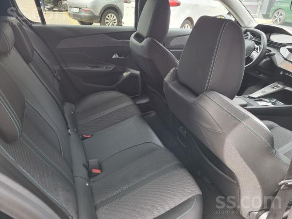Black Peugeot 308 2025 in Riga, with an engine capacity of 1.50 L and mileage of 35 thousand km for 22600 €, photo 8 on AUTOMOTO.COM.LV