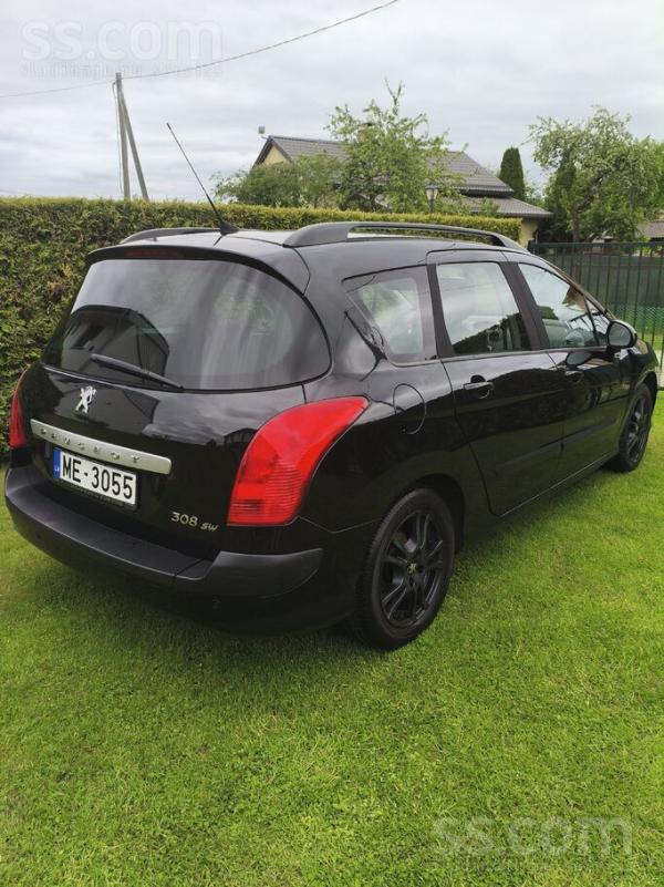 Melns Peugeot 308 2008 Rīga, ar dzinēja tilpumu 1.60 L un nobraukumu 270 tūkst. km par 2000 €, foto 3 vietnē AUTOMOTO.COM.LV
