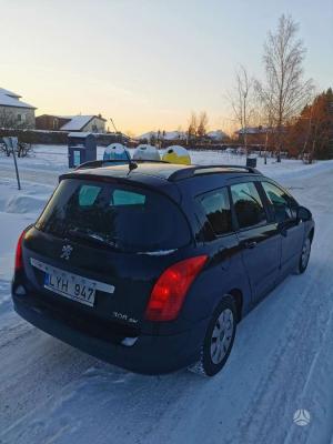 Black Peugeot 308 2009 in Kaunas, with an engine capacity of 1.60 L and mileage of 202 thousand km for 950 €, photo 3 on AUTOMOTO.COM.LV