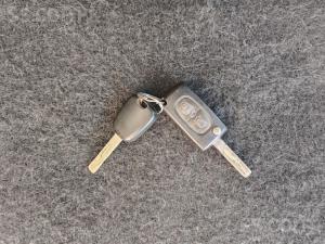Черный Пежо 308 2009 в Елгава, объемом двигателя 1.60 л и пробегом 164 тыс. км за 3350 €, фото 31 на AUTOMOTO.COM.LV