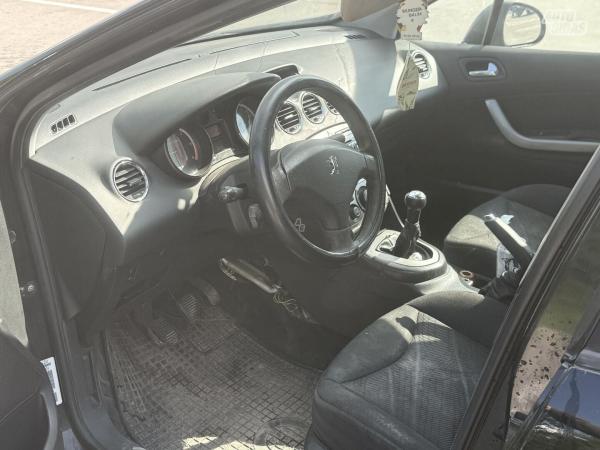 Black Peugeot 308 2009 in Siauliai, with an engine capacity of 1.60 L and mileage of 379 thousand km for 888 €, photo 7 on AUTOMOTO.COM.LV