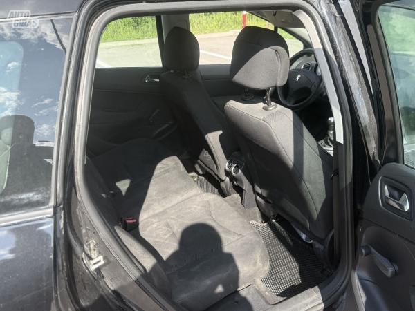 Black Peugeot 308 2009 in Siauliai, with an engine capacity of 1.60 L and mileage of 379 thousand km for 888 €, photo 10 on AUTOMOTO.COM.LV