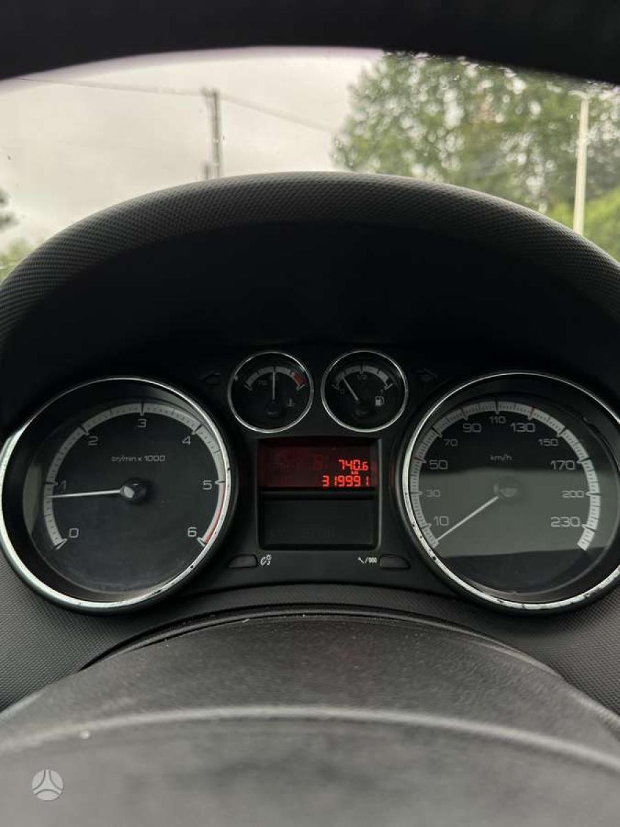 Melns Peugeot 308 2009 Tauragė, ar dzinēja tilpumu 1.56 L un nobraukumu 320 tūkst. km par 1680 €, foto 12 vietnē AUTOMOTO.COM.LV