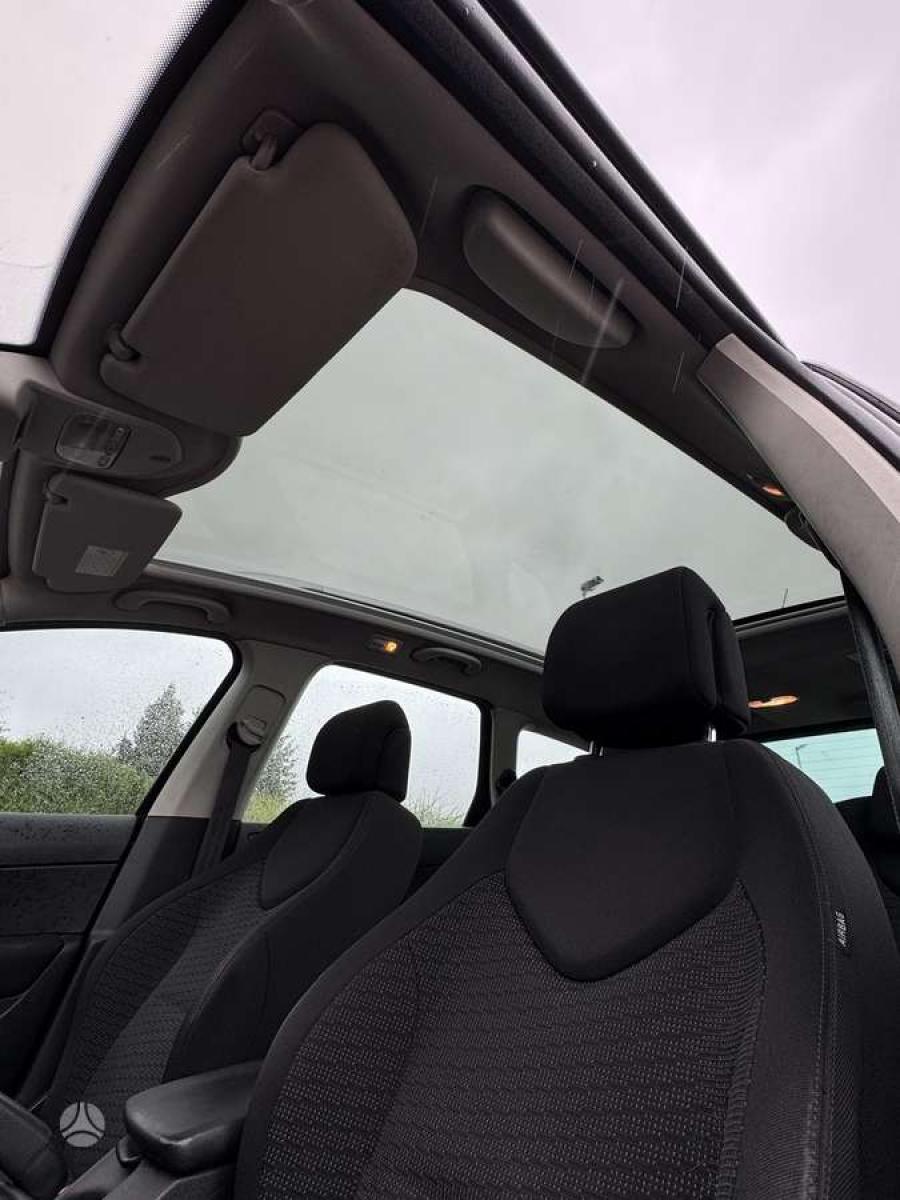 Melns Peugeot 308 2009 Tauragė, ar dzinēja tilpumu 1.56 L un nobraukumu 320 tūkst. km par 1680 €, foto 13 vietnē AUTOMOTO.COM.LV