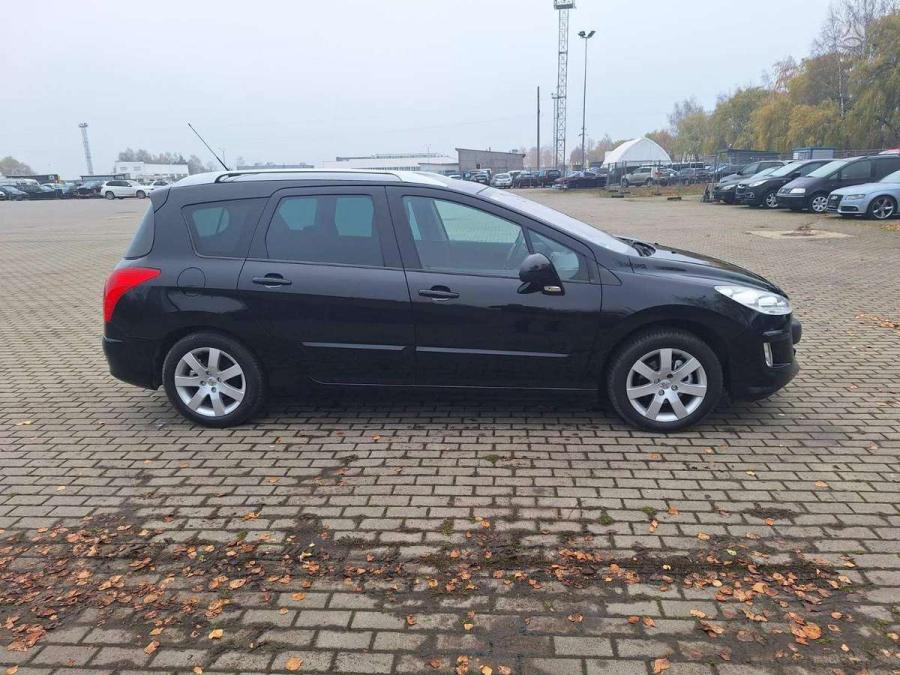 Black Peugeot 308 2010 in Marijampole, with an engine capacity of 1.60 L and mileage of 250 thousand km for 2400 €, photo 6 on AUTOMOTO.COM.LV