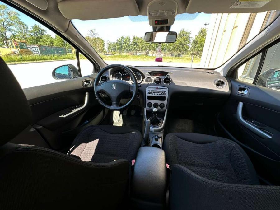 Melns Peugeot 308 2010 Klaipėda, ar dzinēja tilpumu 1.60 L un nobraukumu 148 tūkst. km par 2400 €, foto 6 vietnē AUTOMOTO.COM.LV