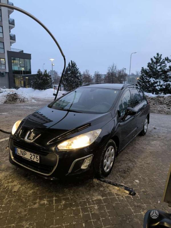 Melns Peugeot 308 2011 Viļņa, ar dzinēja tilpumu 1.60 L un nobraukumu 186 tūkst. km par 3399 €, foto 1 vietnē AUTOMOTO.COM.LV