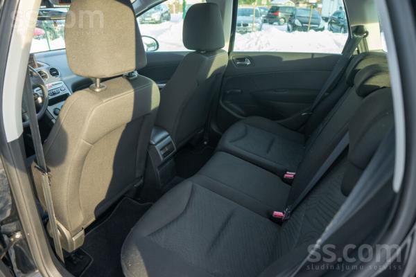 Black Peugeot 308 2012 in Liepaja, with an engine capacity of 1.60 L and mileage of 259 thousand km for 3900 €, photo 7 on AUTOMOTO.COM.LV