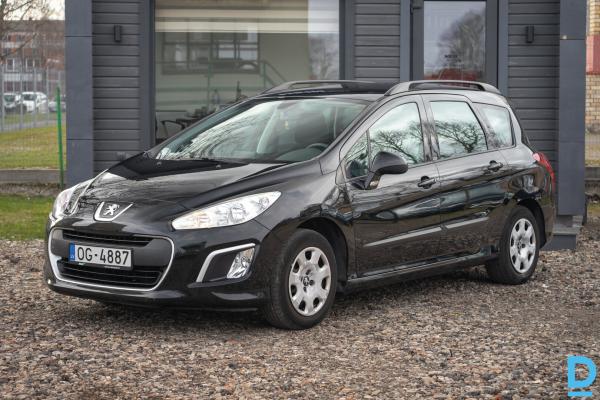 Black Peugeot 308 2012 in Liepaja, with an engine capacity of 1.60 L and mileage of 259 thousand km for 3650 €, photo 2 on AUTOMOTO.COM.LV