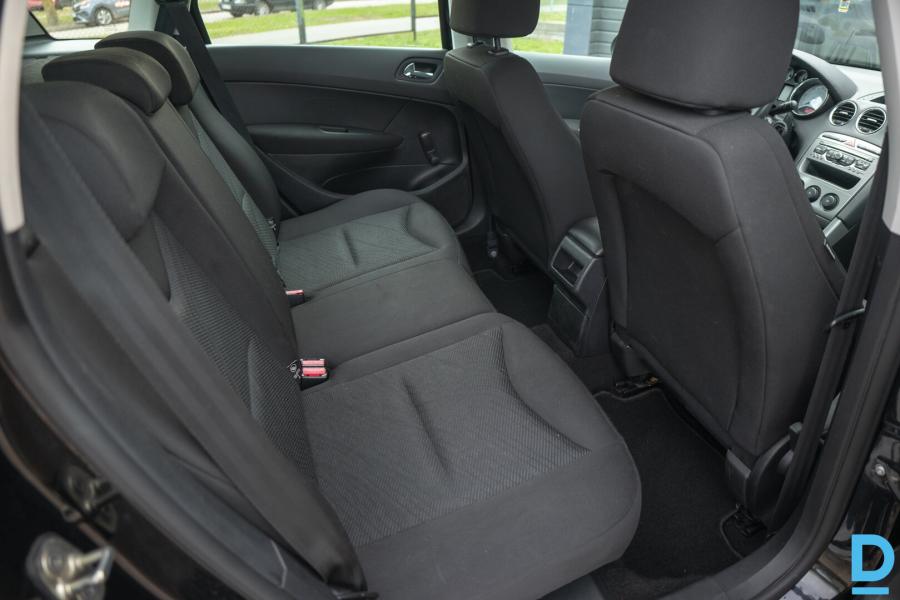 Black Peugeot 308 2012 in Liepaja, with an engine capacity of 1.60 L and mileage of 259 thousand km for 3650 €, photo 7 on AUTOMOTO.COM.LV