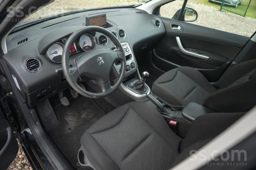 Melns Peugeot 308 2012 Liepāja, ar dzinēja tilpumu 1.60 L un nobraukumu 259 tūkst. km par 3650 €, foto 9 vietnē AUTOMOTO.COM.LV