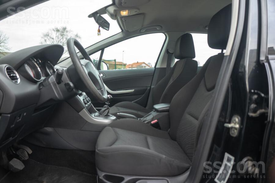 Melns Peugeot 308 2012 Liepāja, ar dzinēja tilpumu 1.60 L un nobraukumu 259 tūkst. km par 3650 €, foto 10 vietnē AUTOMOTO.COM.LV