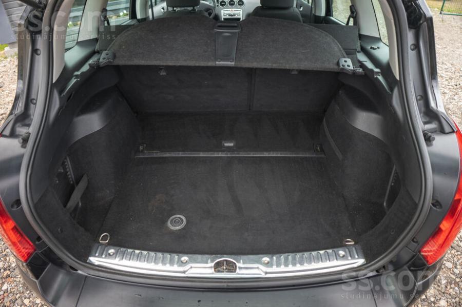 Melns Peugeot 308 2012 Liepāja, ar dzinēja tilpumu 1.60 L un nobraukumu 259 tūkst. km par 3650 €, foto 12 vietnē AUTOMOTO.COM.LV