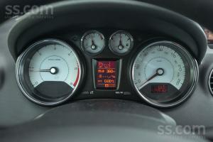 Melns Peugeot 308 2012 Liepāja, ar dzinēja tilpumu 1.60 L un nobraukumu 259 tūkst. km par 3650 €, foto 16 vietnē AUTOMOTO.COM.LV