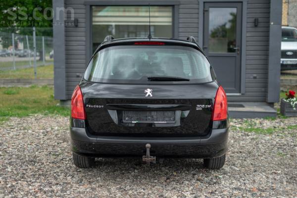 Melns Peugeot 308 2012 Liepāja, ar dzinēja tilpumu 1.60 L un nobraukumu 259 tūkst. km par 3650 €, foto 5 vietnē AUTOMOTO.COM.LV