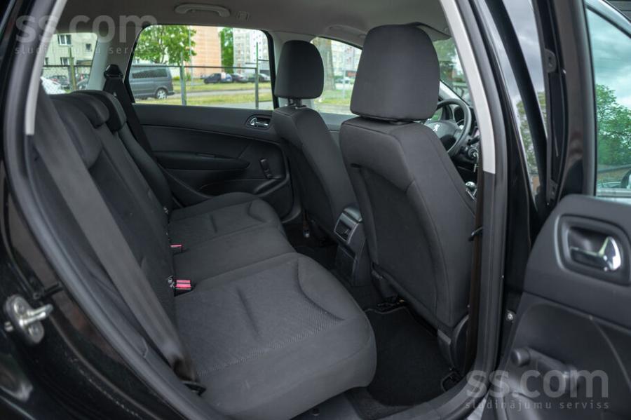 Melns Peugeot 308 2012 Liepāja, ar dzinēja tilpumu 1.60 L un nobraukumu 259 tūkst. km par 3650 €, foto 12 vietnē AUTOMOTO.COM.LV