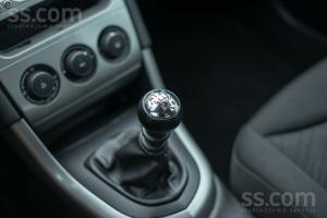 Melns Peugeot 308 2012 Liepāja, ar dzinēja tilpumu 1.60 L un nobraukumu 259 tūkst. km par 3650 €, foto 17 vietnē AUTOMOTO.COM.LV