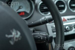 Melns Peugeot 308 2012 Liepāja, ar dzinēja tilpumu 1.60 L un nobraukumu 259 tūkst. km par 3650 €, foto 19 vietnē AUTOMOTO.COM.LV