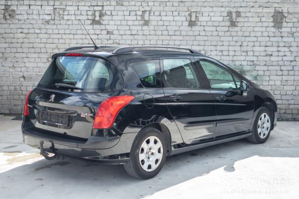 Black Peugeot 308 2012 in Liepaja, with an engine capacity of 1.60 L and mileage of 257 thousand km for 3650 €, photo 4 on AUTOMOTO.COM.LV