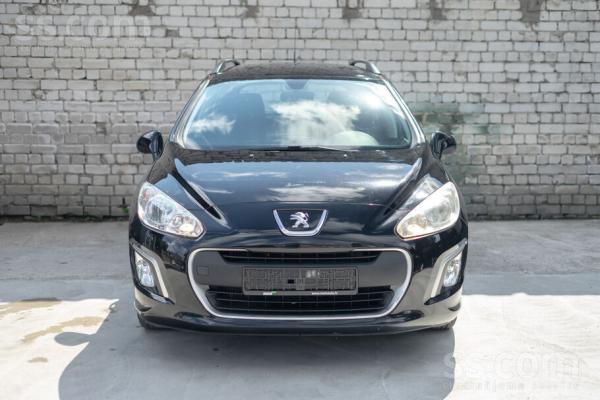 Black Peugeot 308 2012 in Liepaja, with an engine capacity of 1.60 L and mileage of 257 thousand km for 3650 €, photo 6 on AUTOMOTO.COM.LV