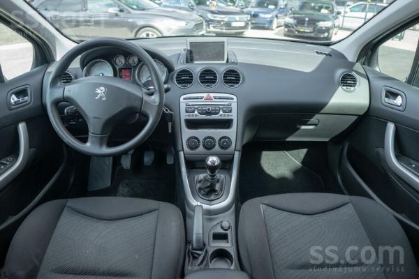 Black Peugeot 308 2012 in Liepaja, with an engine capacity of 1.60 L and mileage of 257 thousand km for 3650 €, photo 7 on AUTOMOTO.COM.LV
