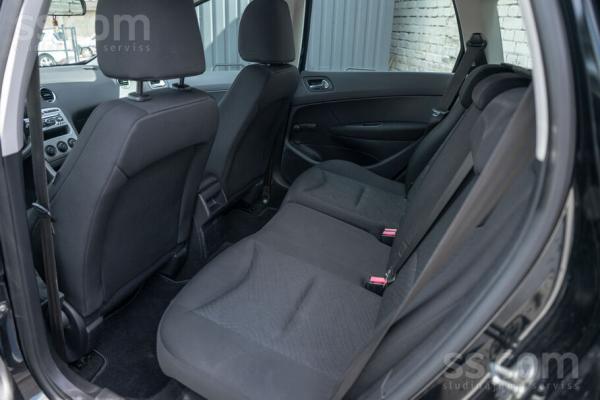 Black Peugeot 308 2012 in Liepaja, with an engine capacity of 1.60 L and mileage of 257 thousand km for 3650 €, photo 10 on AUTOMOTO.COM.LV