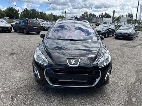 Black Peugeot 308 2012 in Marijampole, with an engine capacity of 1.56 L and mileage of 252 thousand km for 2999 €, photo 3 on AUTOMOTO.COM.LV
