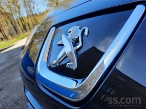 Black Peugeot 308 2013 in Riga, with an engine capacity of 1.60 L and mileage of 174 thousand km for 3350 €, photo 10 on AUTOMOTO.COM.LV