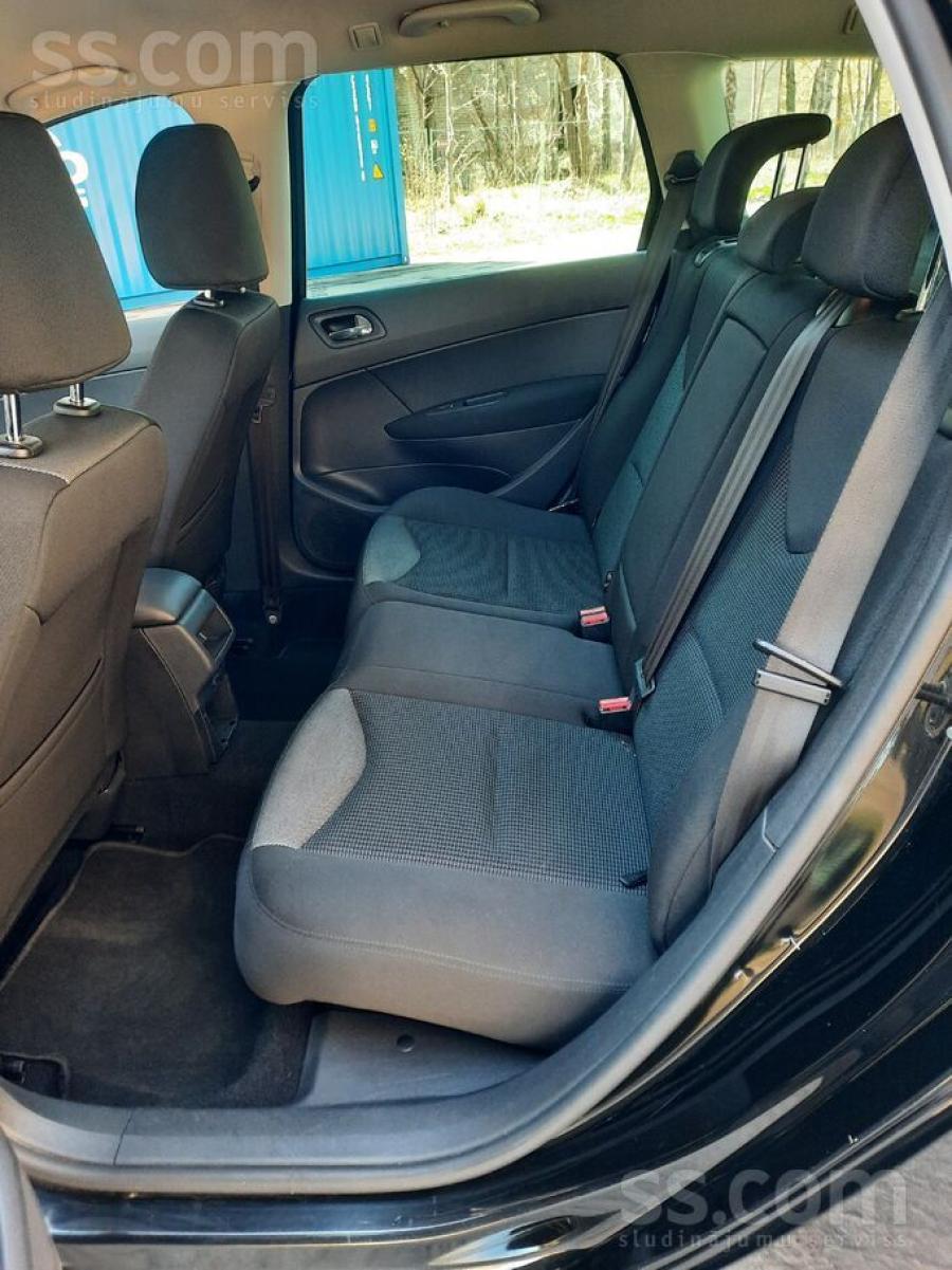 Black Peugeot 308 2013 in Riga, with an engine capacity of 1.60 L and mileage of 174 thousand km for 3350 €, photo 14 on AUTOMOTO.COM.LV