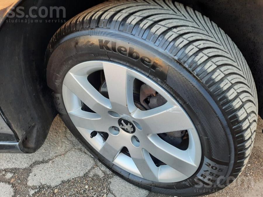 Black Peugeot 308 2013 in Riga, with an engine capacity of 1.60 L and mileage of 174 thousand km for 3350 €, photo 25 on AUTOMOTO.COM.LV