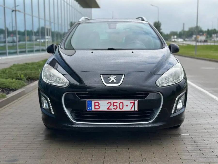 Melns Peugeot 308 2013 Rēzekne, ar dzinēja tilpumu 1.60 L un nobraukumu 218 tūkst. km par 1490 €, foto 1 vietnē AUTOMOTO.COM.LV