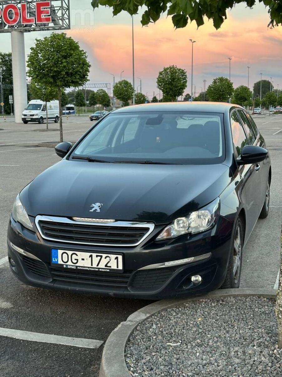 Melns Peugeot 308 2014 Rīga, ar dzinēja tilpumu 1.60 L un nobraukumu 286 tūkst. km par 3950 €, foto 3 vietnē AUTOMOTO.COM.LV