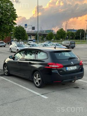 Melns Peugeot 308 2014 Rīga, ar dzinēja tilpumu 1.60 L un nobraukumu 286 tūkst. km par 3950 €, foto 4 vietnē AUTOMOTO.COM.LV