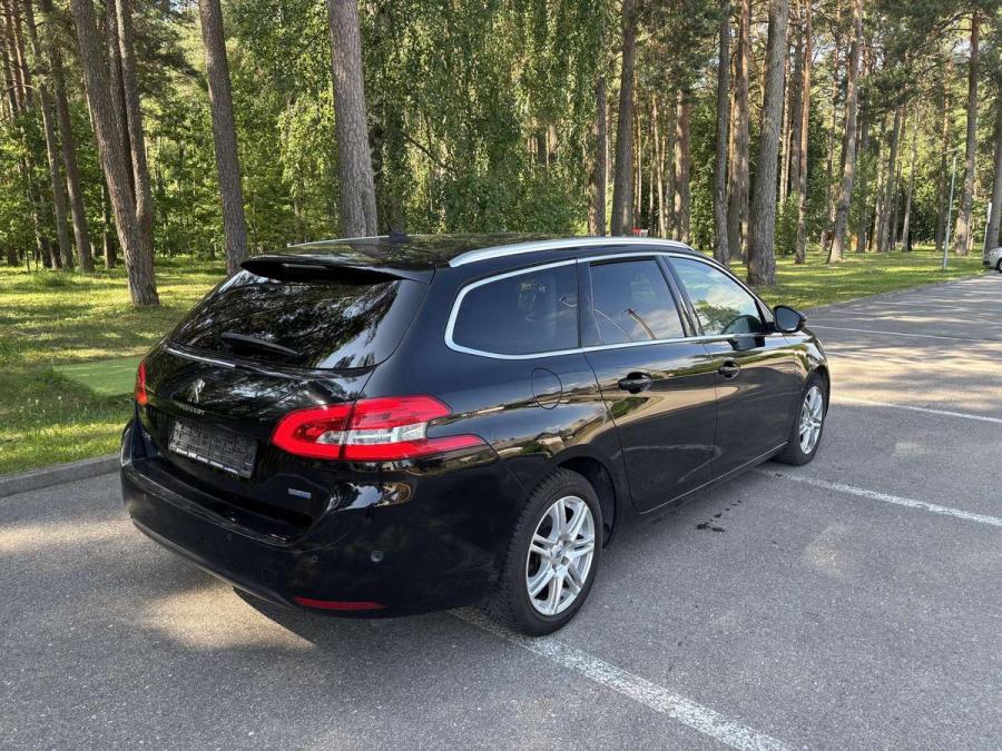 Melns Peugeot 308 2014 Marijampole, ar dzinēja tilpumu 2.00 L un nobraukumu 30 tūkst. km par 3600 €, foto 5 vietnē AUTOMOTO.COM.LV