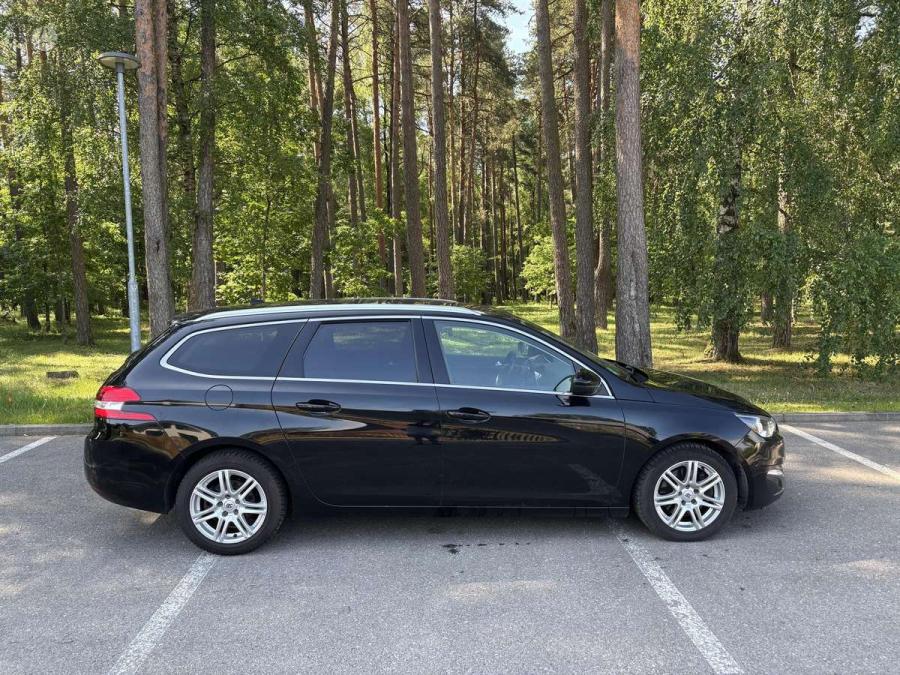 Melns Peugeot 308 2014 Marijampole, ar dzinēja tilpumu 2.00 L un nobraukumu 30 tūkst. km par 3600 €, foto 6 vietnē AUTOMOTO.COM.LV
