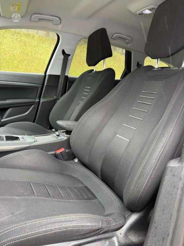 Black Peugeot 308 2014 in Vilnius, with an engine capacity of 1.20 L and mileage of 220 thousand km for 4000 €, photo 9 on AUTOMOTO.COM.LV