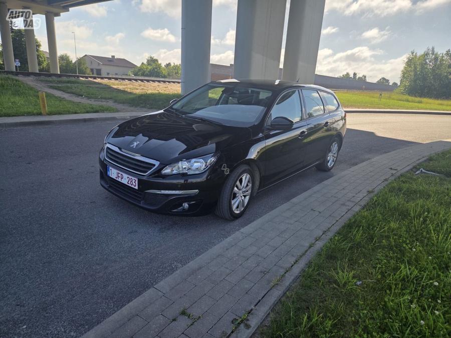Black Peugeot 308 2014 in Mazeikiai, with an engine capacity of 1.60 L and mileage of 242 thousand km for 3999 €, photo 1 on AUTOMOTO.COM.LV