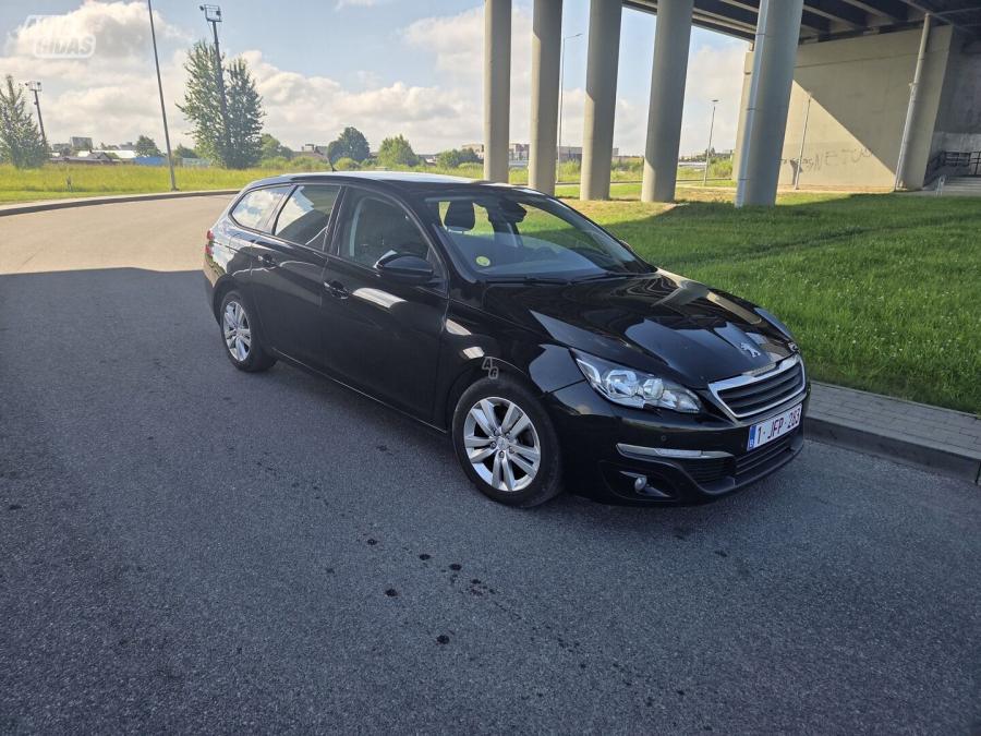 Black Peugeot 308 2014 in Mazeikiai, with an engine capacity of 1.60 L and mileage of 242 thousand km for 3999 €, photo 4 on AUTOMOTO.COM.LV