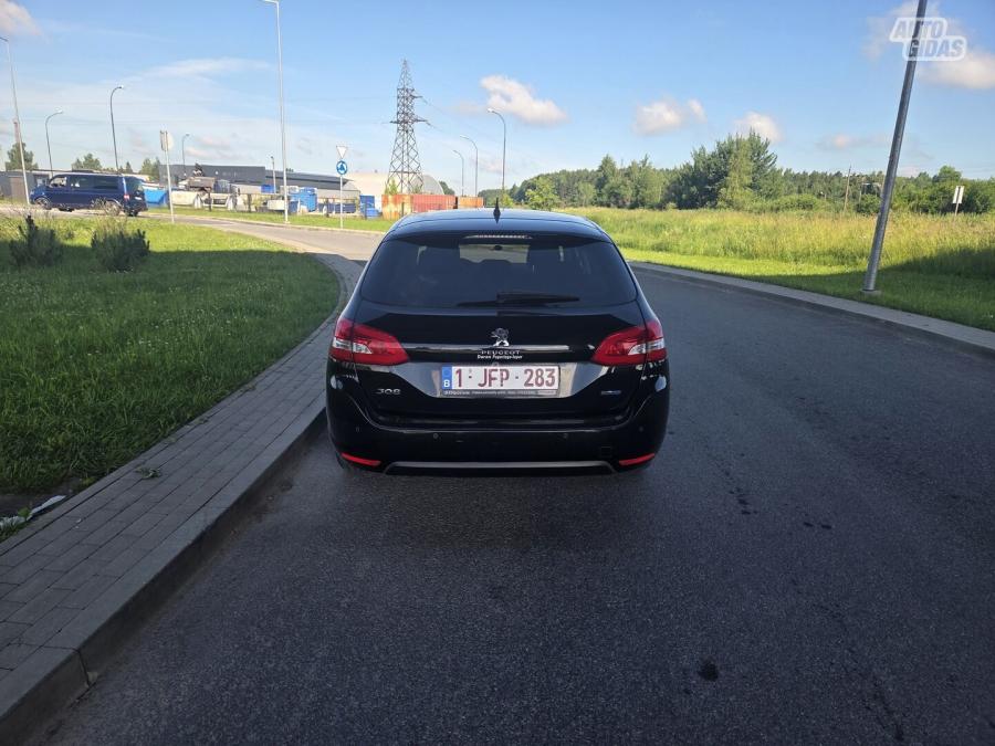 Black Peugeot 308 2014 in Mazeikiai, with an engine capacity of 1.60 L and mileage of 242 thousand km for 3999 €, photo 7 on AUTOMOTO.COM.LV