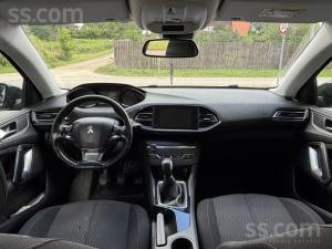 Black Peugeot 308 2014 in Riga, with an engine capacity of 1.60 L and mileage of 305 thousand km for 3450 €, photo 7 on AUTOMOTO.COM.LV