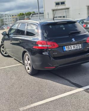 Melns Peugeot 308 2014 Tallina, ar dzinēja tilpumu 2.00 L un nobraukumu 253 tūkst. km par 5800 €, foto 5 vietnē AUTOMOTO.COM.LV