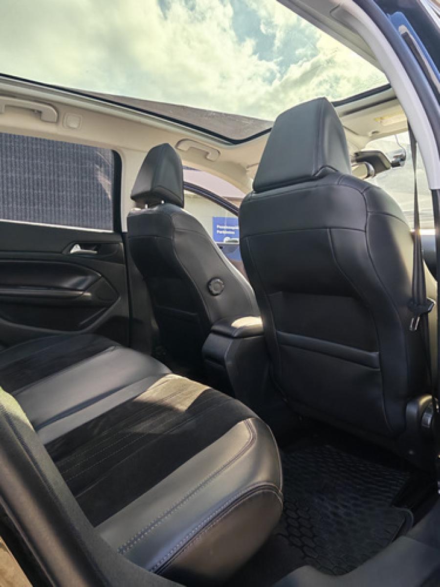 Melns Peugeot 308 2014 Tallina, ar dzinēja tilpumu 2.00 L un nobraukumu 253 tūkst. km par 5800 €, foto 10 vietnē AUTOMOTO.COM.LV