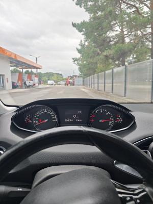 Melns Peugeot 308 2014 Tallina, ar dzinēja tilpumu 2.00 L un nobraukumu 253 tūkst. km par 5800 €, foto 30 vietnē AUTOMOTO.COM.LV
