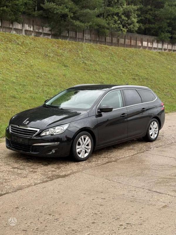 Black Peugeot 308 2014 in Vilnius, with an engine capacity of 1.56 L and mileage of 280 thousand km for 3800 €, photo 1 on AUTOMOTO.COM.LV