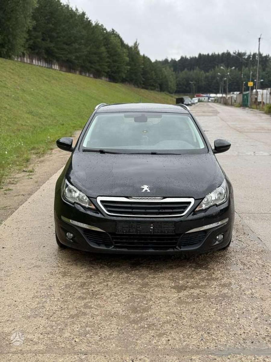Black Peugeot 308 2014 in Vilnius, with an engine capacity of 1.56 L and mileage of 280 thousand km for 3800 €, photo 3 on AUTOMOTO.COM.LV
