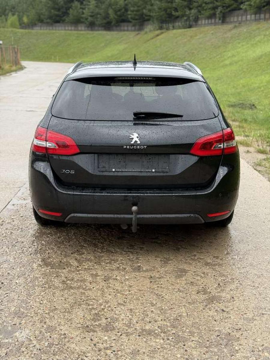 Black Peugeot 308 2014 in Vilnius, with an engine capacity of 1.56 L and mileage of 280 thousand km for 3800 €, photo 6 on AUTOMOTO.COM.LV