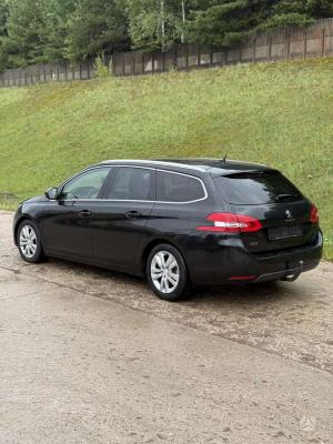 Black Peugeot 308 2014 in Vilnius, with an engine capacity of 1.56 L and mileage of 280 thousand km for 3800 €, photo 7 on AUTOMOTO.COM.LV
