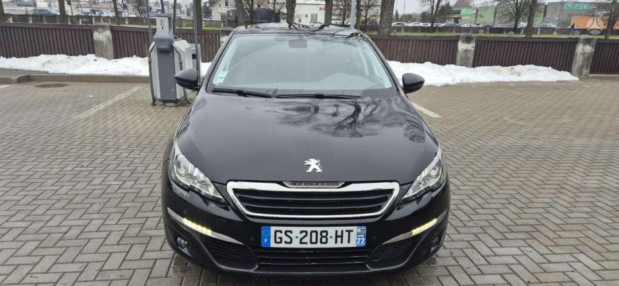 Black Peugeot 308 2015 in Taurage, with an engine capacity of 1.20 L and mileage of 150 thousand km for 4400 €, photo 4 on AUTOMOTO.COM.LV