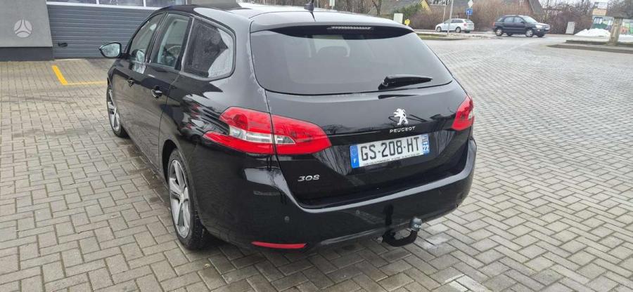 Black Peugeot 308 2015 in Taurage, with an engine capacity of 1.20 L and mileage of 150 thousand km for 4400 €, photo 10 on AUTOMOTO.COM.LV